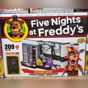 McFarlane Toys | Toys | Five Nights At Freddy Collection Lot Deluxe ...